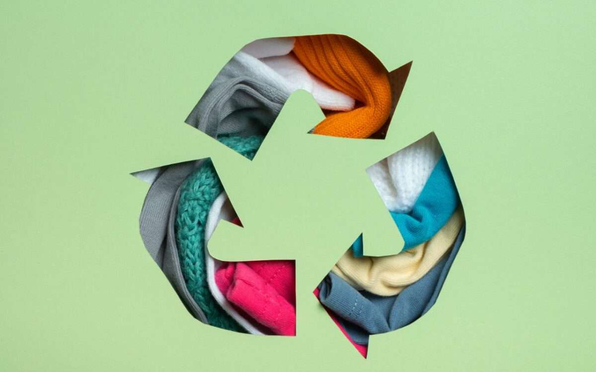 Les vêtements en fibres recyclées : donner une seconde vie aux ...